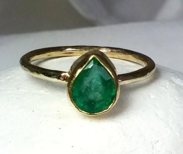 Columbian Emerald Gemstone Gold Ring Solid Yellow Gold And Emerald