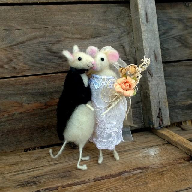 Wedding Cake Topper Mice Romantic Decor Groom And Bride OOAK Animal In ...